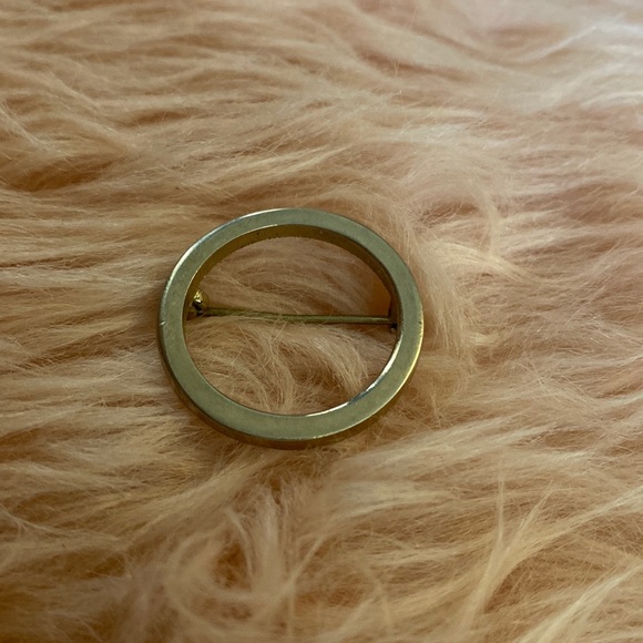 Jewelry | Vintage 8s Circle Lapel Pin | Poshmark
